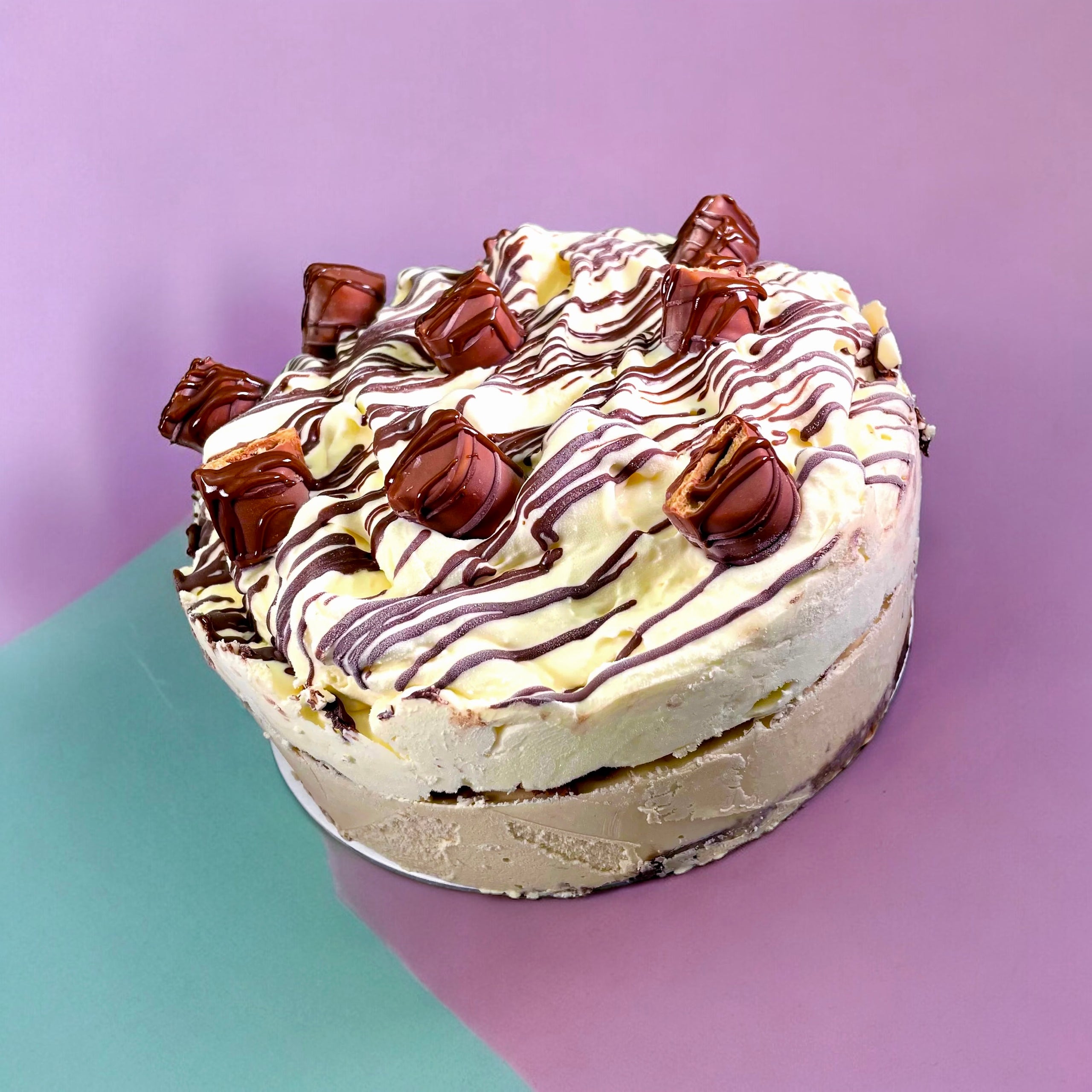 Kinder & White Chocolate Ice Cream Cake | Llanfaes Dairy Ice Cream